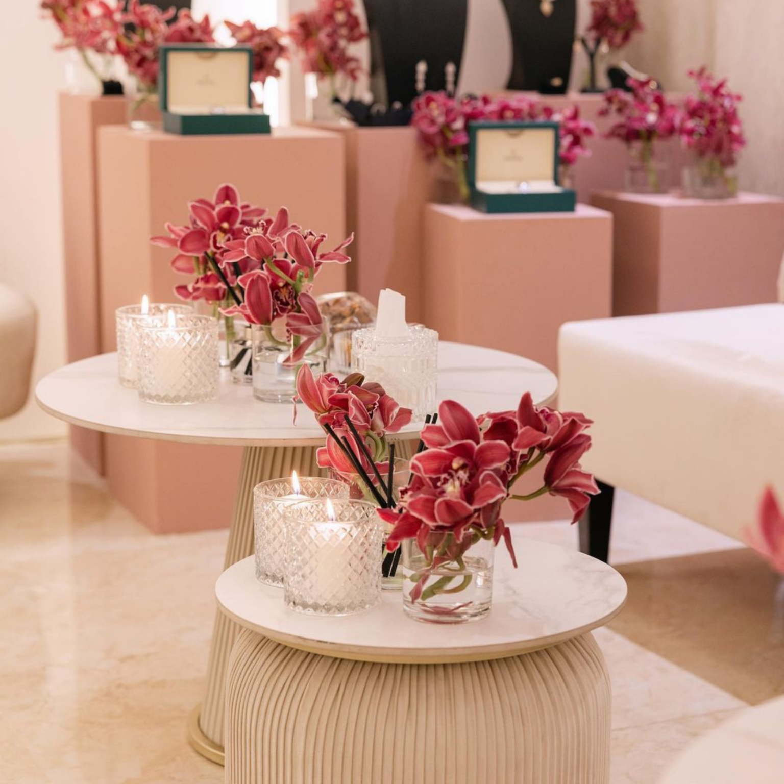 Centre Table Flower Decoration | Flower Decoration | FirenzeFlora