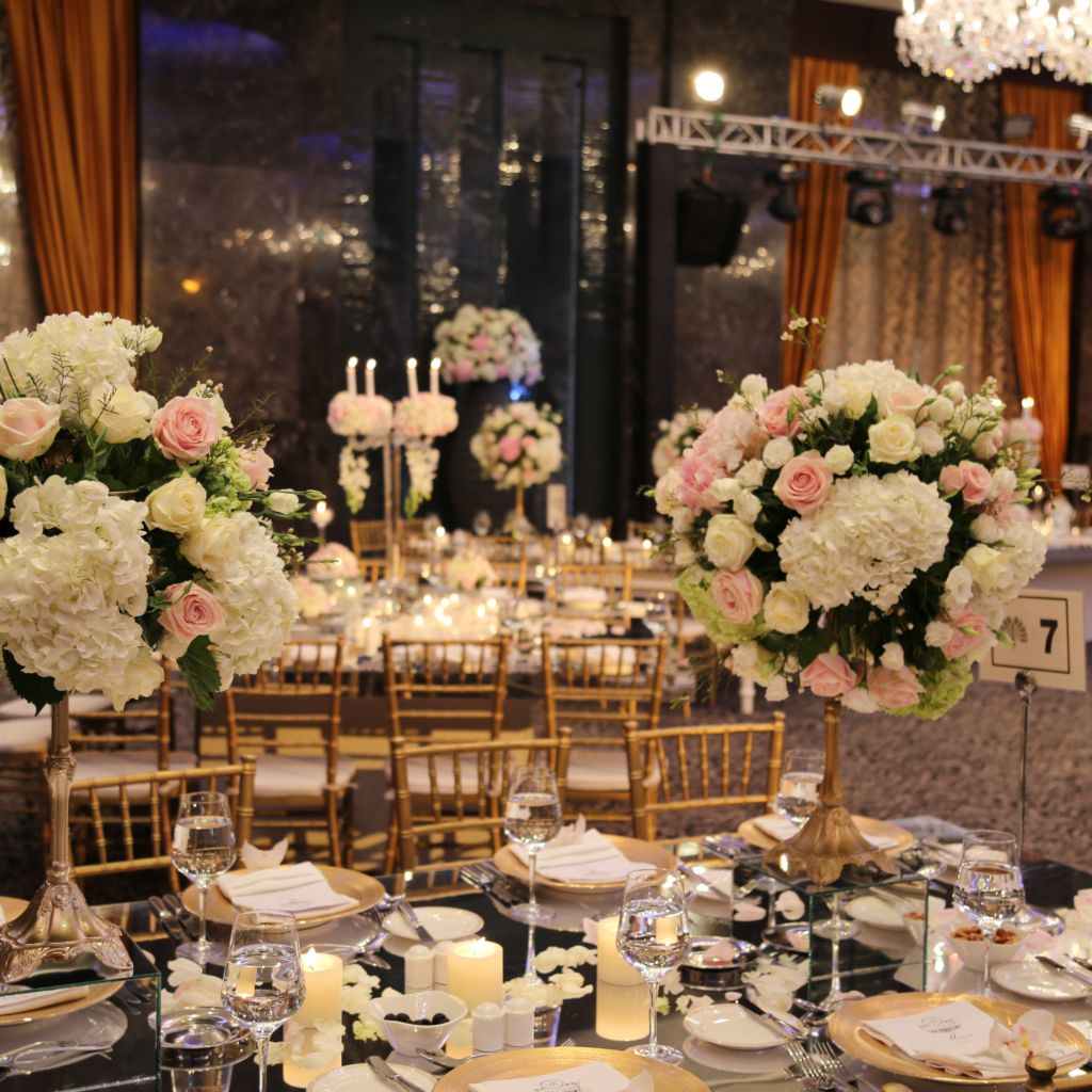 Centre Table Flower Decoration | Flower Decoration | FirenzeFlora