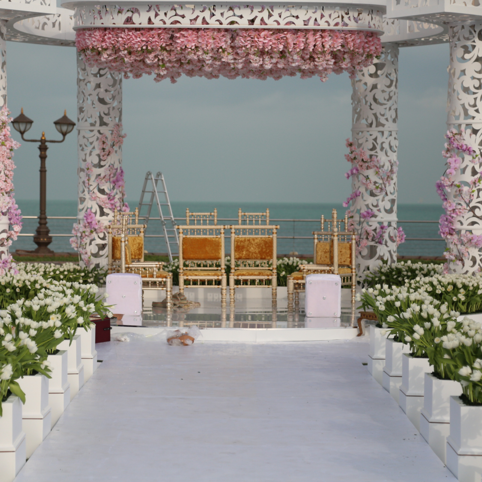 Arabic Weddings Flower Decoration | FirenzeFlora